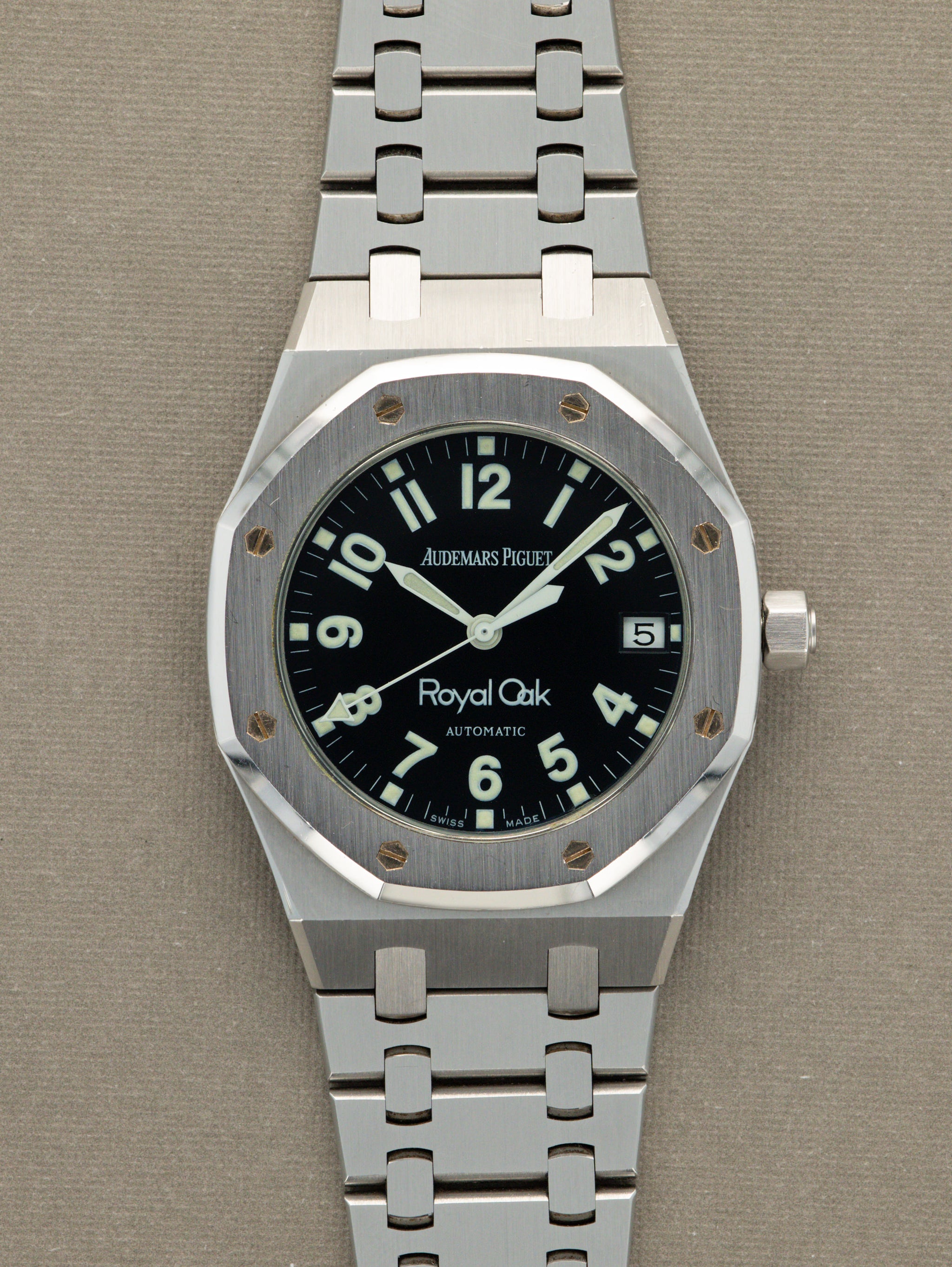 Audemars Piguet Royal Oak Ref. 14790ST - Gloss Black 'Military' Dial U