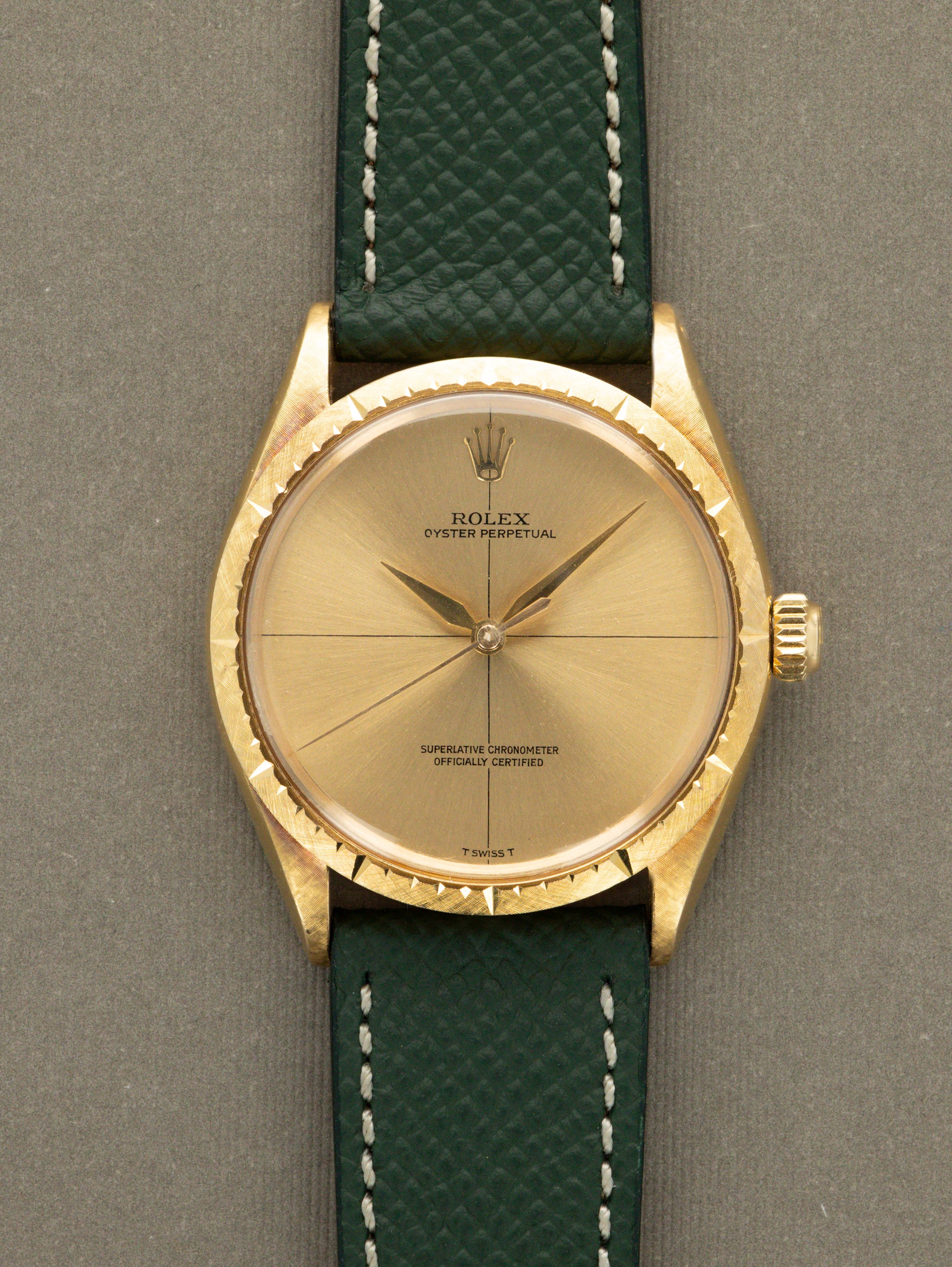 Rolex Oyster Perpetual Ref. 1009 'Zephyr' - Champagne 'Crosshair' Dial