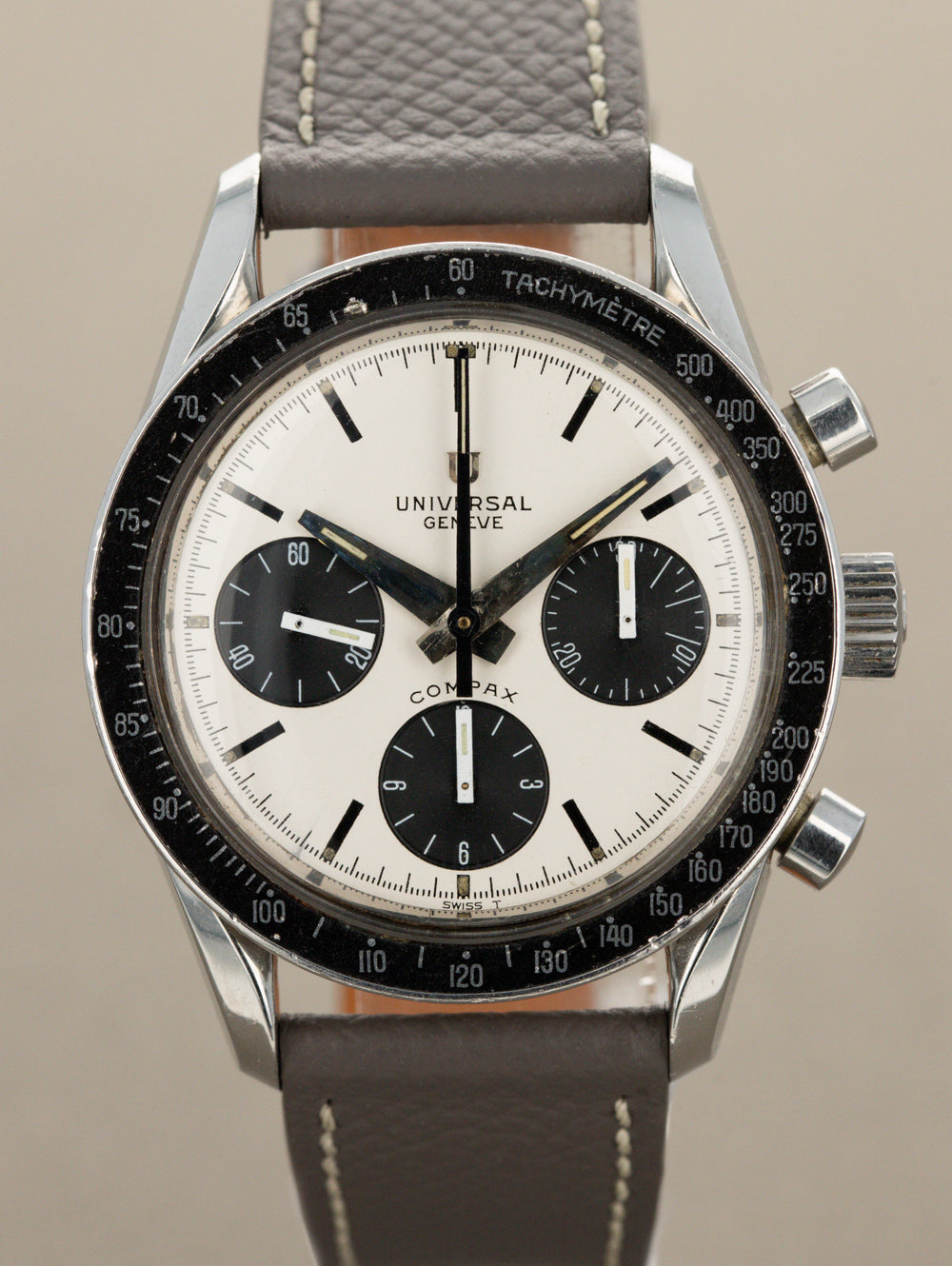 Universal Genève Compax Ref. 885103/02 - Nina Rindt