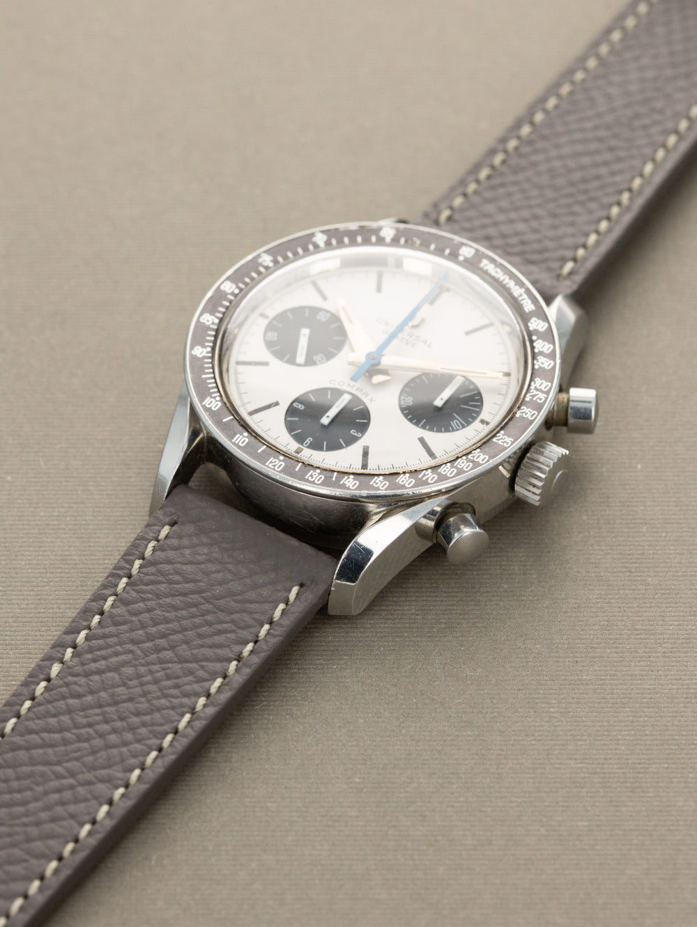 Universal Genève Compax Ref. 885103/02 - Nina Rindt